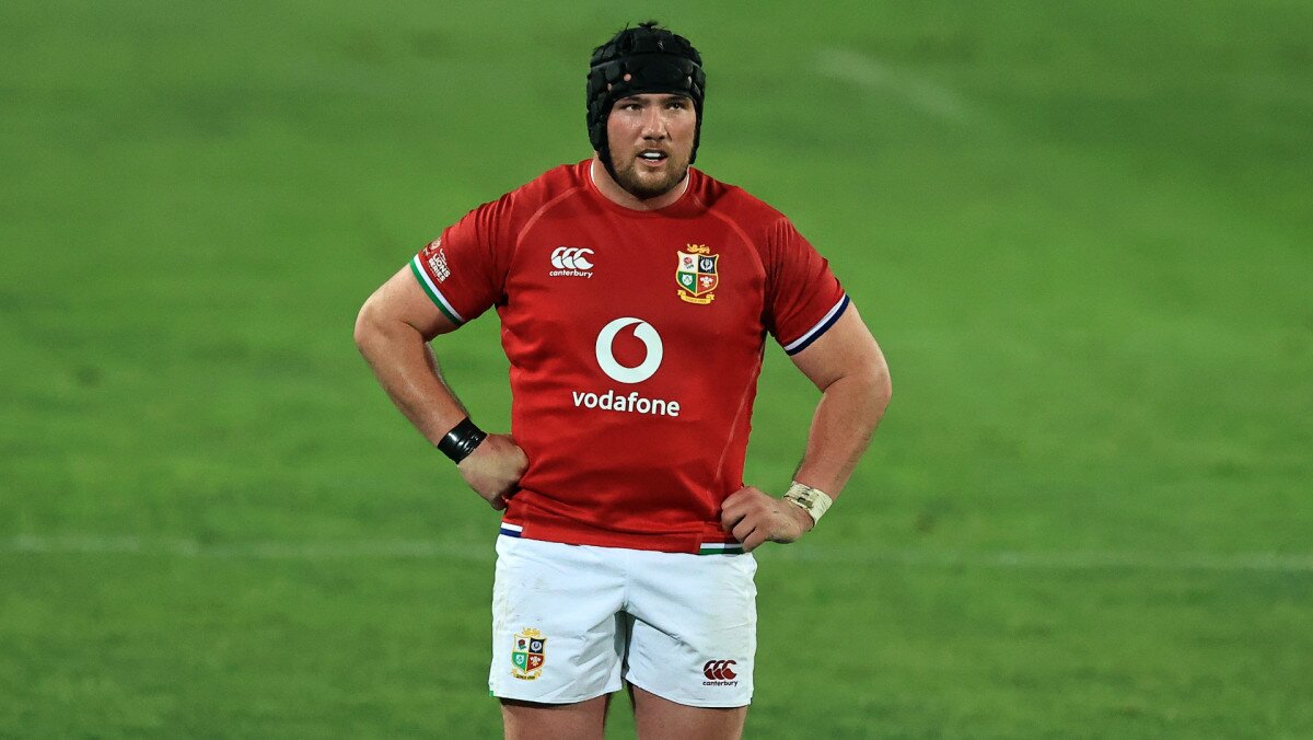 Mike Cusack: Veet cream, Normandy beaches and life in the French sixth tier