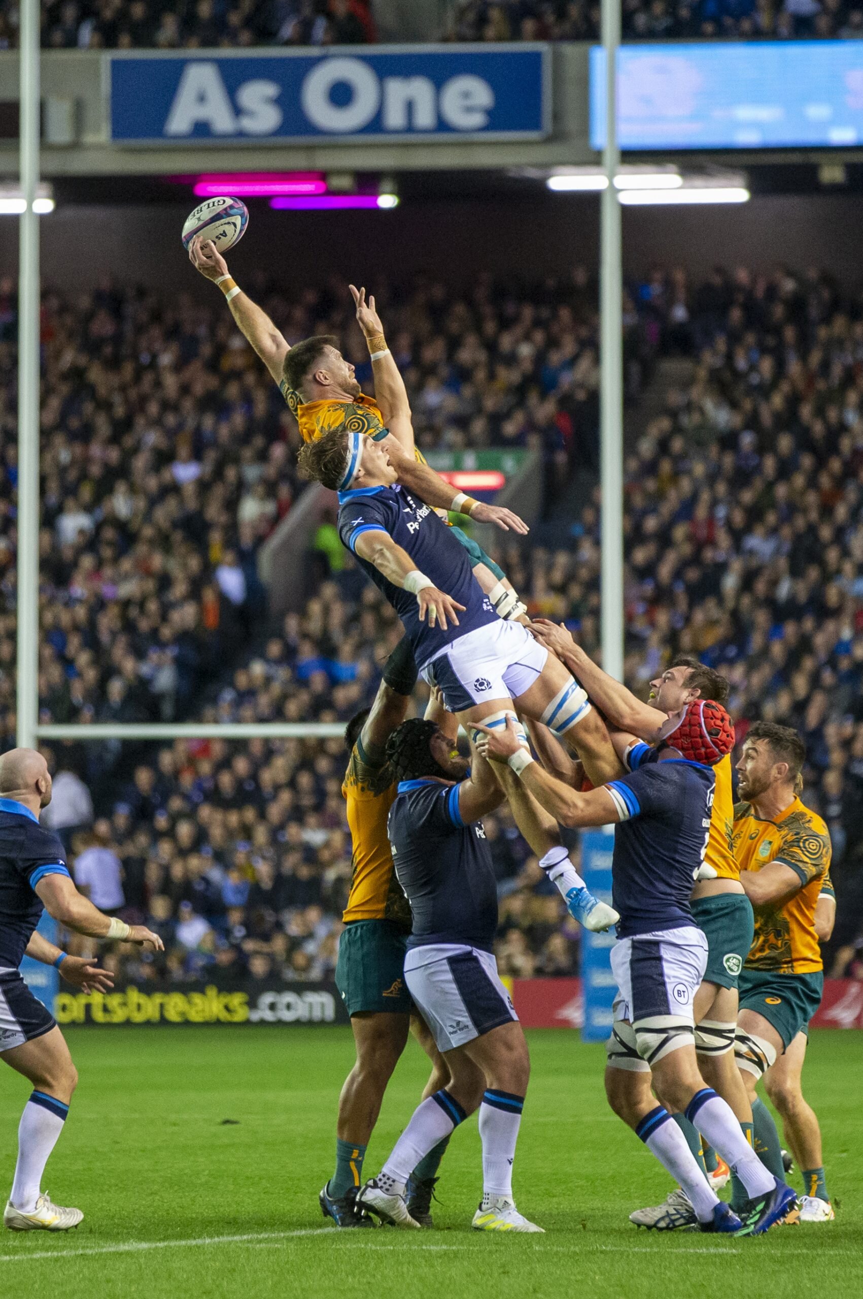 'Russell sideshow rumbles on as self-flagellating Scotland lose game of ...